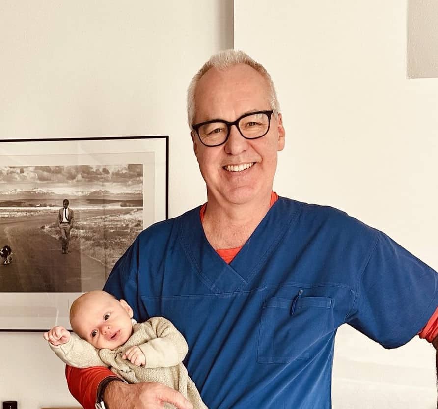 Dr. Robert G. Buist | Obstetric Expert Witness Services